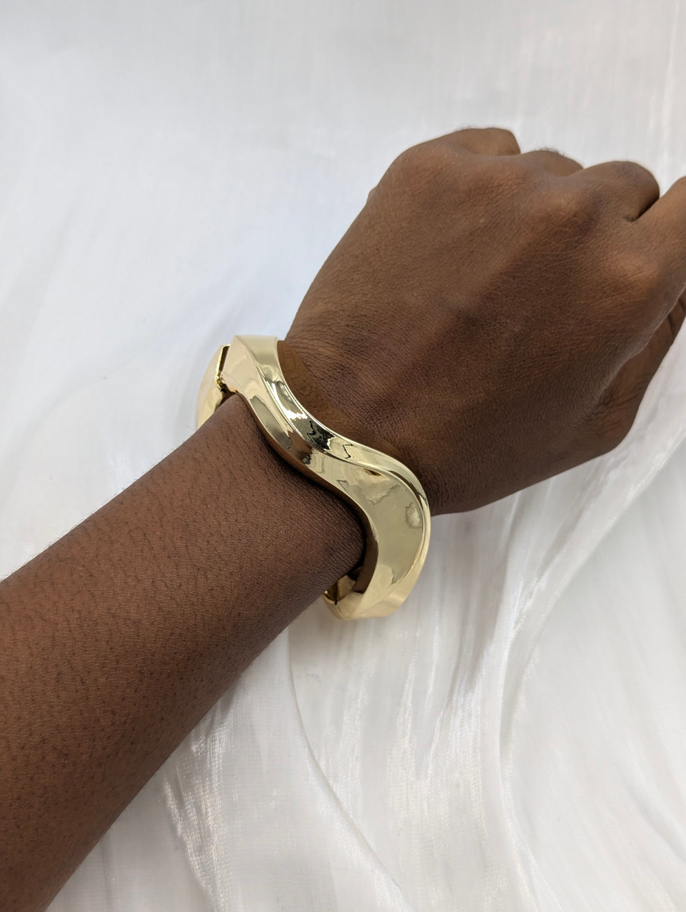 Wavy bangle – ElsaLagos